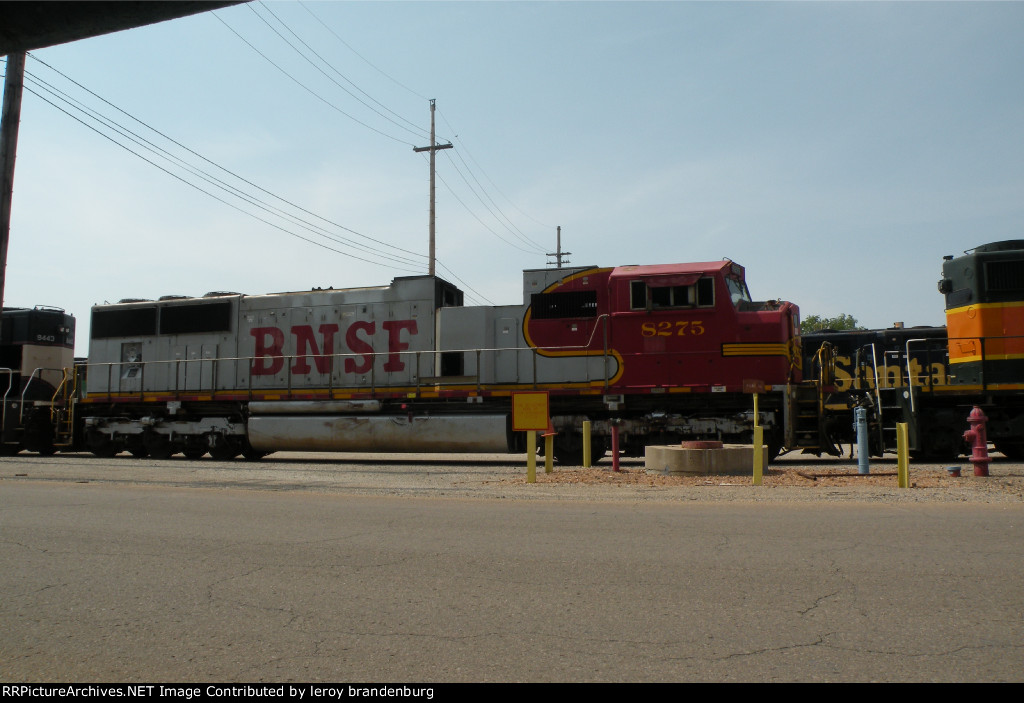 BNSF 8275